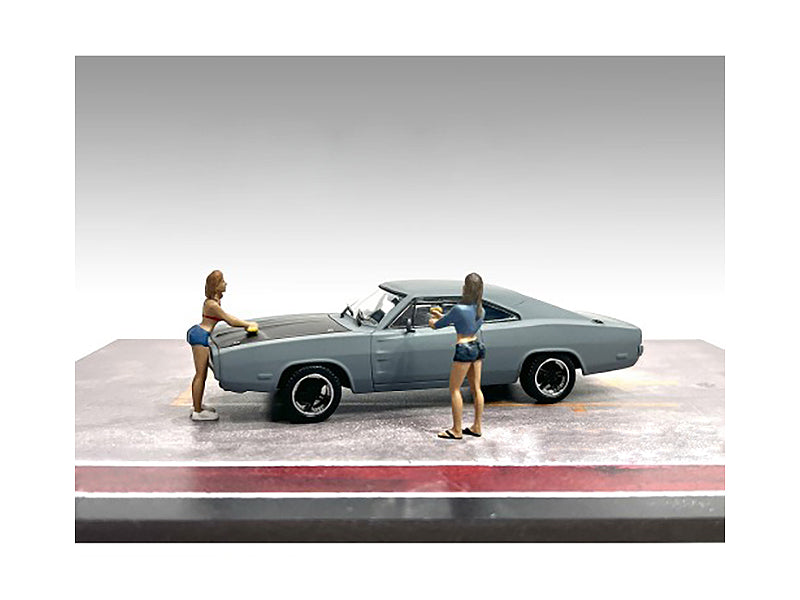 "Car Wash Girls" Set 2 Jessica and Jennifer 2 Piece Figure Set for 1/43 ...